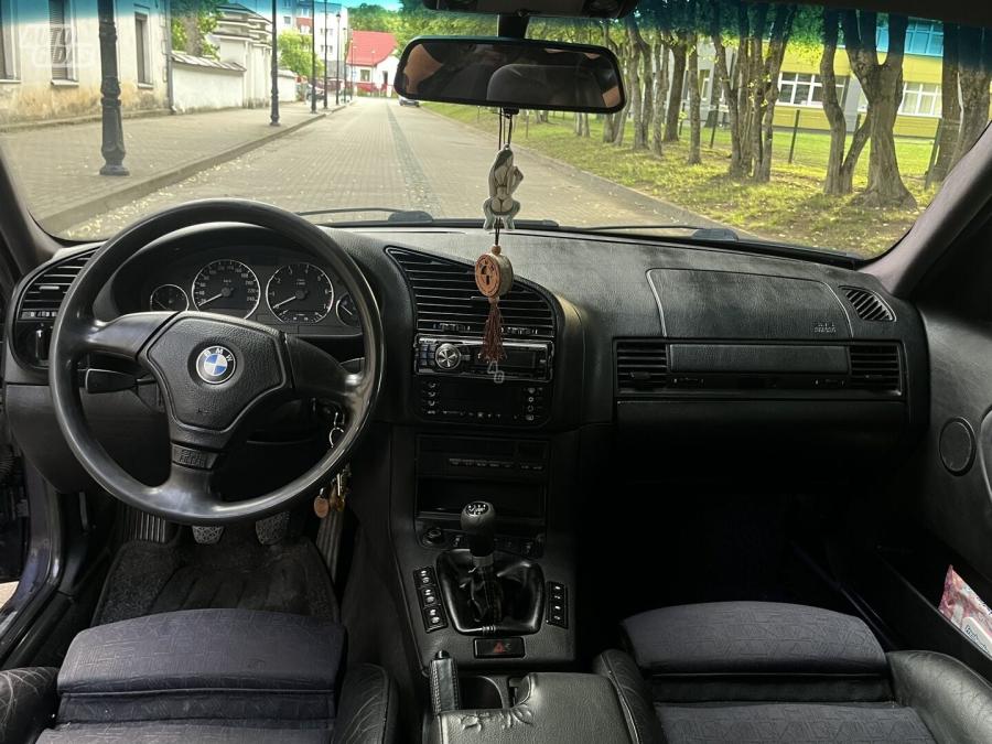 Violets BMW 320 1996 Jonava, ar dzinēja tilpumu 2.00 L un nobraukumu 352 tūkst. km par 4999 €, foto 12 vietnē AUTOMOTO.COM.LV