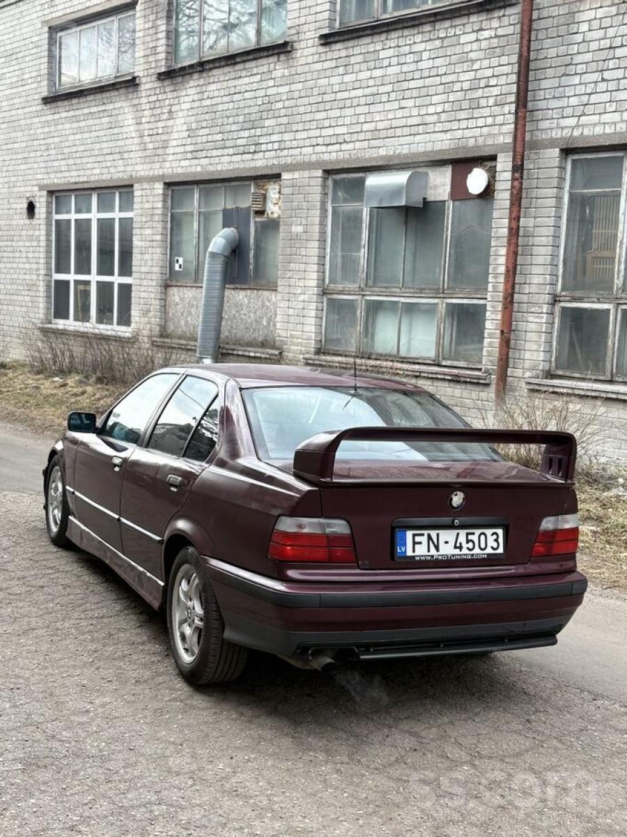 Violets BMW 320 1996 Liepāja, ar dzinēja tilpumu 2.00 L un nobraukumu 398 tūkst. km par 3300 €, foto 7 vietnē AUTOMOTO.COM.LV