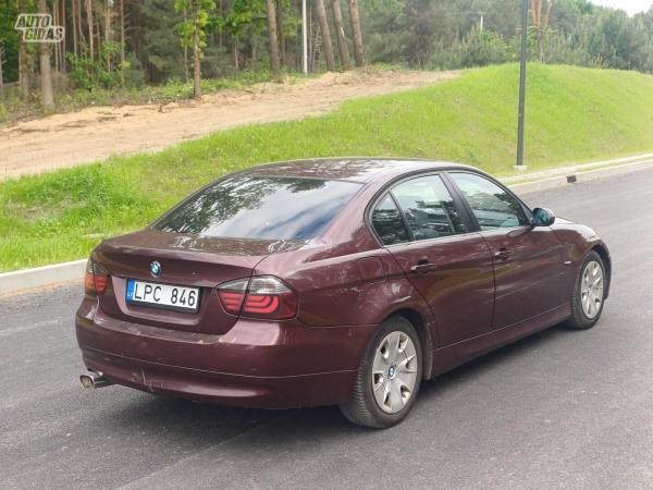 Violet BMW 320 2007 in Kaunas, with an engine capacity of 2.00 L and mileage of 410 thousand km for 1999 €, photo 3 on AUTOMOTO.COM.LV