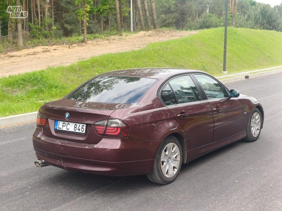 Violet BMW 320 2007 in Kaunas, with an engine capacity of 2.00 L and mileage of 410 thousand km for 1999 €, photo 4 on AUTOMOTO.COM.LV