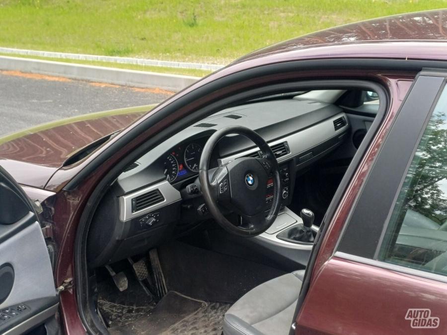 Violet BMW 320 2007 in Kaunas, with an engine capacity of 2.00 L and mileage of 410 thousand km for 1999 €, photo 7 on AUTOMOTO.COM.LV