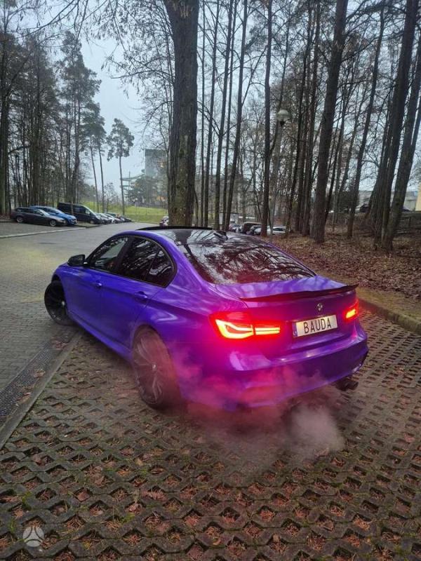Violets BMW 320 2015 Druskininkai, ar dzinēja tilpumu 2.00 L un nobraukumu 229 tūkst. km par 11500 €, foto 1 vietnē AUTOMOTO.COM.LV