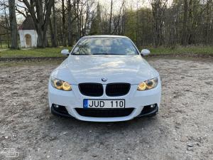 White BMW 320 2009 in Vilnius, with an engine capacity of 2.00 L and mileage of 190 thousand km for 7000 €, photo  on AUTOMOTO.COM.LV