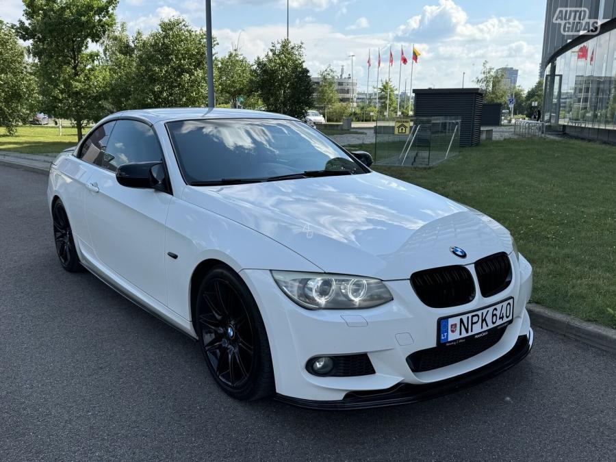 Balts BMW 320 2010 Viļņa, ar dzinēja tilpumu 2.00 L un nobraukumu 303 tūkst. km par 10400 €, foto 17 vietnē AUTOMOTO.COM.LV