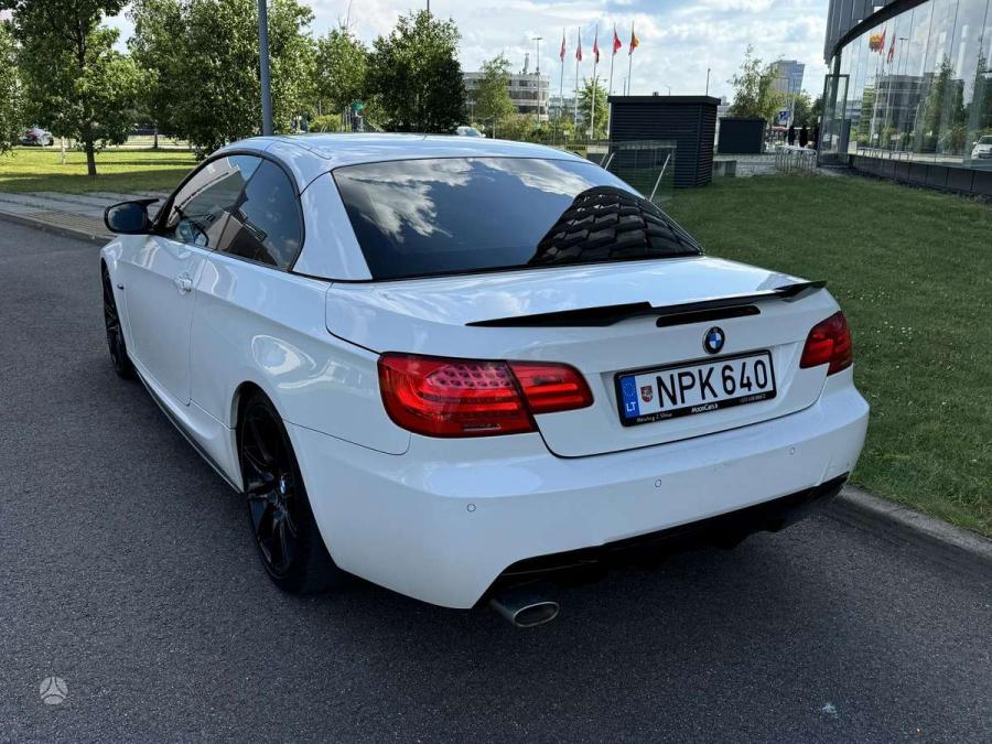 Balts BMW 320 2010 Viļņa, ar dzinēja tilpumu 2.00 L un nobraukumu 303 tūkst. km par 9999 €, foto 15 vietnē AUTOMOTO.COM.LV