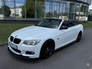 White BMW 320 2010 in Vilnius, with an engine capacity of 2.00 L and mileage of 303 thousand km for 9900 €, photo  on AUTOMOTO.COM.LV