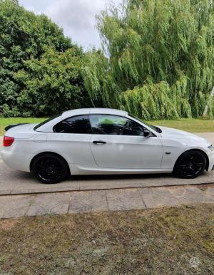 Balts BMW 320 2010 Jonava, ar dzinēja tilpumu 2.00 L un nobraukumu 268 tūkst. km par 9000 €, foto 20 vietnē AUTOMOTO.COM.LV