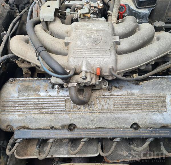 Balts BMW 320 1986 Talsi, ar dzinēja tilpumu 2.00 L un nobraukumu 226 tūkst. km par 9000 €, foto 10 vietnē AUTOMOTO.COM.LV
