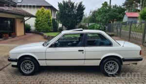 Balts BMW 320 1986 Talsi, ar dzinēja tilpumu 2.00 L un nobraukumu 226 tūkst. km par 8000 €, foto 1 vietnē AUTOMOTO.COM.LV