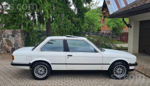 Balts BMW 320 1986 Talsi, ar dzinēja tilpumu 2.00 L un nobraukumu 226 tūkst. km par 8000 €, foto 3 vietnē AUTOMOTO.COM.LV