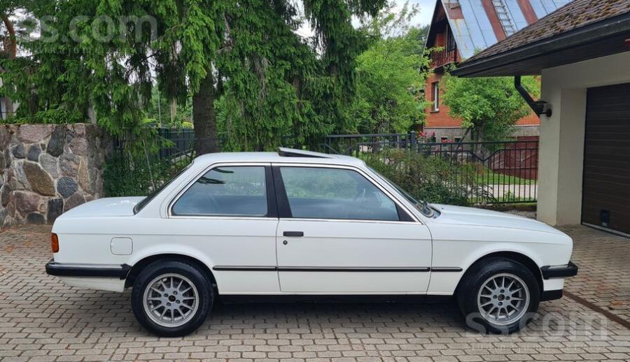 Balts BMW 320 1986 Talsi, ar dzinēja tilpumu 2.00 L un nobraukumu 226 tūkst. km par 8000 €, foto 3 vietnē AUTOMOTO.COM.LV