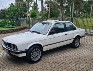 Balts BMW 320 1986 Talsi, ar dzinēja tilpumu 2.00 L un nobraukumu 226 tūkst. km par 8000 €, foto 4 vietnē AUTOMOTO.COM.LV