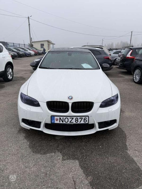 Balts BMW 320 2008 Panevēža, ar dzinēja tilpumu 2.00 L un nobraukumu 356 tūkst. km par 6200 €, foto 1 vietnē AUTOMOTO.COM.LV