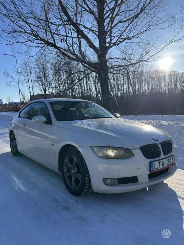 Balts BMW 320 2008 Kelmė, ar dzinēja tilpumu 2.00 L un nobraukumu 285 tūkst. km par 5199 €, foto 2 vietnē AUTOMOTO.COM.LV