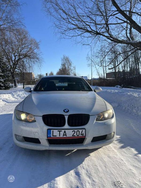 Balts BMW 320 2008 Kelmė, ar dzinēja tilpumu 2.00 L un nobraukumu 285 tūkst. km par 5199 €, foto 3 vietnē AUTOMOTO.COM.LV