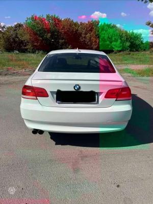 White BMW 320 2008 in Kaunas, with an engine capacity of 2.00 L and mileage of 215 thousand km for 4800 €, photo 3 on AUTOMOTO.COM.LV