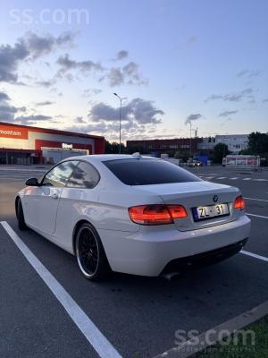 Balts BMW 320 2008 Preiļi, ar dzinēja tilpumu 2.00 L un nobraukumu 347 tūkst. km par 7600 €, foto 10 vietnē AUTOMOTO.COM.LV