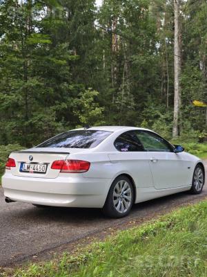Balts BMW 320 2008 Rīga, ar dzinēja tilpumu 2.00 L un nobraukumu 251 tūkst. km par 5700 €, foto 7 vietnē AUTOMOTO.COM.LV