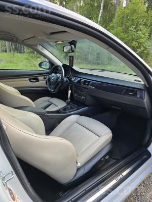 Balts BMW 320 2008 Rīga, ar dzinēja tilpumu 2.00 L un nobraukumu 251 tūkst. km par 5700 €, foto 9 vietnē AUTOMOTO.COM.LV