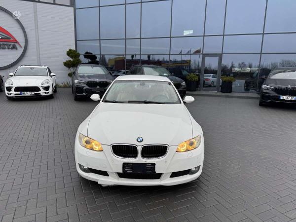 White BMW 320 2009 in Telschi, with an engine capacity of 2.00 L and mileage of 253 thousand km for 4800 €, photo 1 on AUTOMOTO.COM.LV