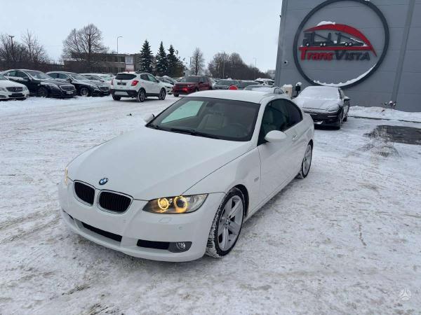 White BMW 320 2009 in Telschi, with an engine capacity of 2.00 L and mileage of 252 thousand km for 5300 €, photo 1 on AUTOMOTO.COM.LV