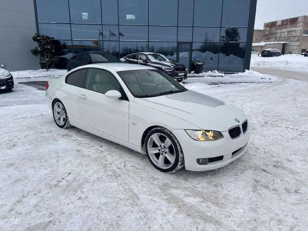 White BMW 320 2009 in Telschi, with an engine capacity of 2.00 L and mileage of 252 thousand km for 5300 €, photo 6 on AUTOMOTO.COM.LV