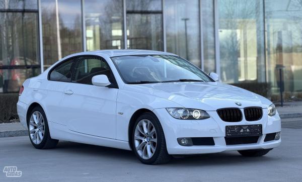 White BMW 320 2009 in Vilnius, with an engine capacity of 2.00 L and mileage of 340 thousand km for 6000 €, photo 1 on AUTOMOTO.COM.LV