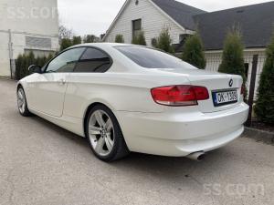 Balts BMW 320 2009 Talsi, ar dzinēja tilpumu 2.00 L un nobraukumu 256 tūkst. km par 7200 €, foto 4 vietnē AUTOMOTO.COM.LV
