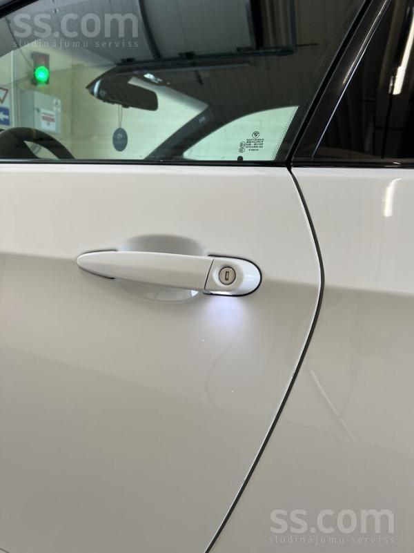 Balts BMW 320 2009 Rīga, ar dzinēja tilpumu 2.00 L un nobraukumu 242 tūkst. km par 7000 €, foto 10 vietnē AUTOMOTO.COM.LV