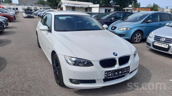 Balts BMW 320 2009 Rīga, ar dzinēja tilpumu 2.00 L un nobraukumu 260 tūkst. km par 4800 €, foto 2 vietnē AUTOMOTO.COM.LV