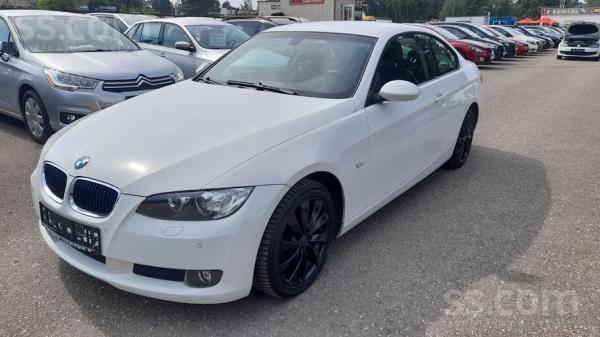 Balts BMW 320 2009 Rīga, ar dzinēja tilpumu 2.00 L un nobraukumu 260 tūkst. km par 4800 €, foto 4 vietnē AUTOMOTO.COM.LV