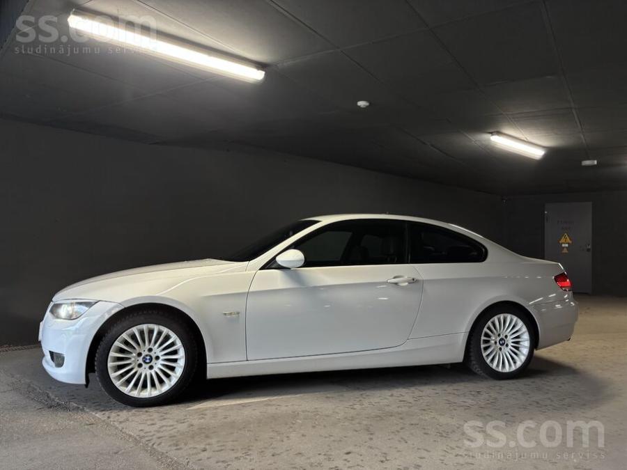 Balts BMW 320 2009 Rīga, ar dzinēja tilpumu 2.00 L un nobraukumu 253 tūkst. km par 7900 €, foto 3 vietnē AUTOMOTO.COM.LV