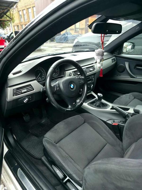 Balts BMW 320 2010 Kauņa, ar dzinēja tilpumu 2.00 L un nobraukumu 361 tūkst. km par 6100 €, foto 6 vietnē AUTOMOTO.COM.LV