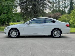 Balts BMW 320 2010 Cēsis, ar dzinēja tilpumu 2.00 L un nobraukumu 331 tūkst. km par 6650 €, foto 6 vietnē AUTOMOTO.COM.LV