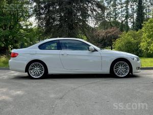 Balts BMW 320 2010 Cēsis, ar dzinēja tilpumu 2.00 L un nobraukumu 331 tūkst. km par 6650 €, foto 7 vietnē AUTOMOTO.COM.LV