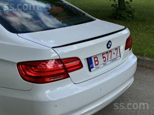 Balts BMW 320 2010 Cēsis, ar dzinēja tilpumu 2.00 L un nobraukumu 331 tūkst. km par 6650 €, foto 9 vietnē AUTOMOTO.COM.LV