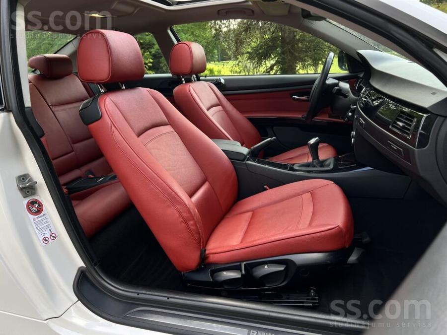 Balts BMW 320 2010 Cēsis, ar dzinēja tilpumu 2.00 L un nobraukumu 331 tūkst. km par 6650 €, foto 18 vietnē AUTOMOTO.COM.LV