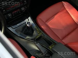 Balts BMW 320 2010 Cēsis, ar dzinēja tilpumu 2.00 L un nobraukumu 331 tūkst. km par 6650 €, foto 20 vietnē AUTOMOTO.COM.LV