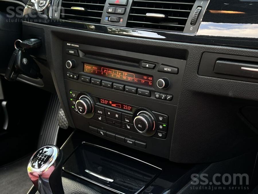 Balts BMW 320 2010 Cēsis, ar dzinēja tilpumu 2.00 L un nobraukumu 331 tūkst. km par 6650 €, foto 29 vietnē AUTOMOTO.COM.LV