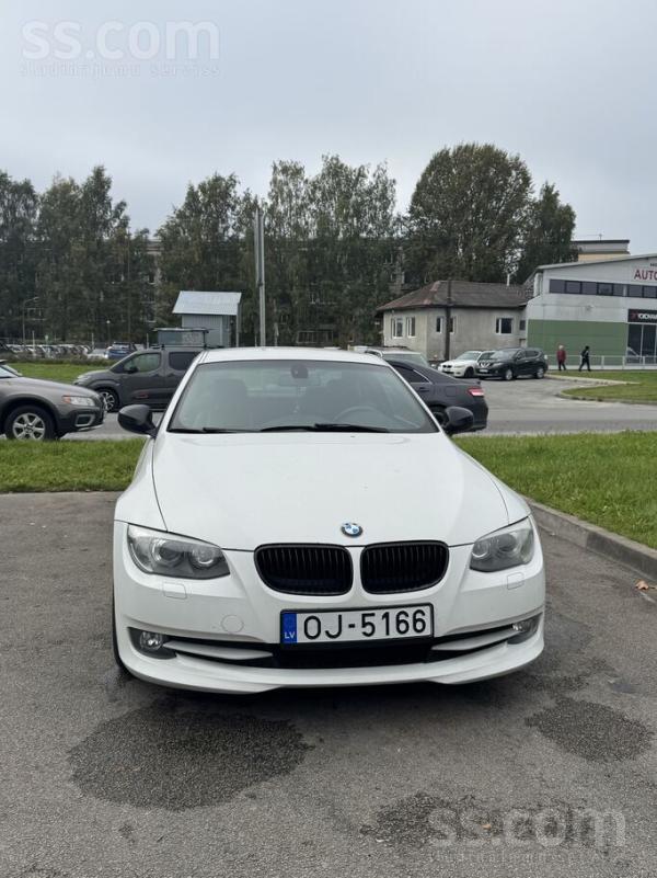 Balts BMW 320 2010 Rīga, ar dzinēja tilpumu 2.00 L un nobraukumu 339 tūkst. km par 7100 €, foto 3 vietnē AUTOMOTO.COM.LV