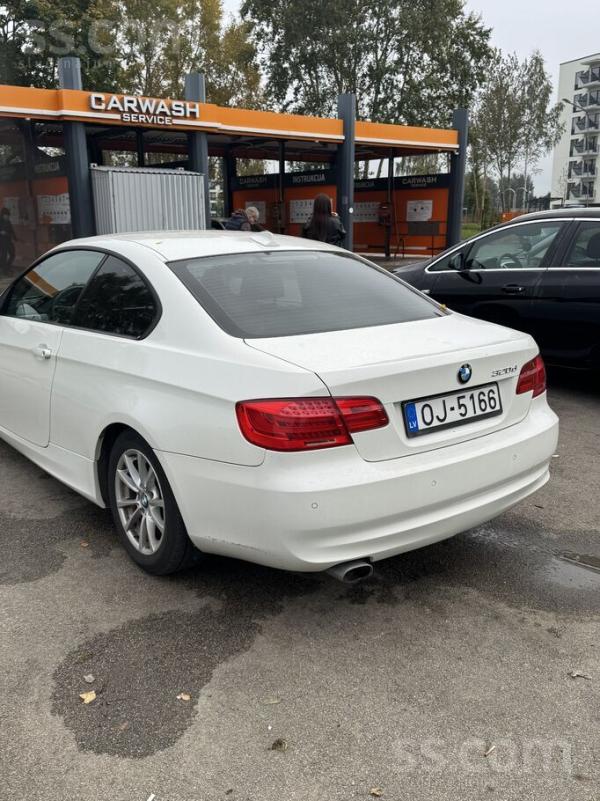 Balts BMW 320 2010 Rīga, ar dzinēja tilpumu 2.00 L un nobraukumu 339 tūkst. km par 7100 €, foto 6 vietnē AUTOMOTO.COM.LV