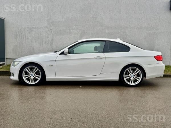 Balts BMW 320 2011 Jelgava, ar dzinēja tilpumu 2.00 L un nobraukumu 0 tūkst. km par 8550 €, foto 4 vietnē AUTOMOTO.COM.LV