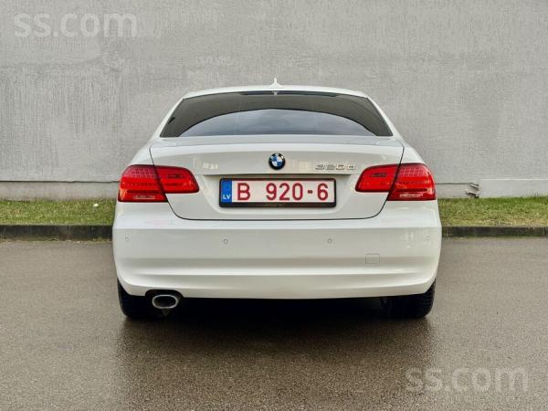Balts BMW 320 2011 Jelgava, ar dzinēja tilpumu 2.00 L un nobraukumu 0 tūkst. km par 8550 €, foto 8 vietnē AUTOMOTO.COM.LV