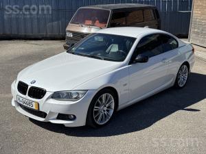 Balts BMW 320 2012 Valmiera, ar dzinēja tilpumu 2.00 L un nobraukumu 359 tūkst. km par 8900 €, foto 8 vietnē AUTOMOTO.COM.LV