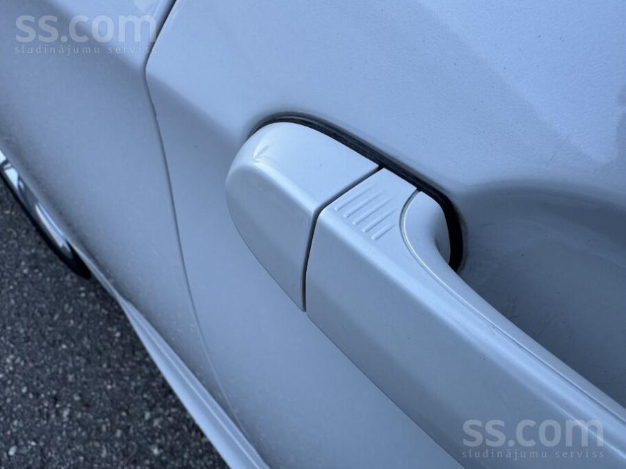 Balts BMW 320 2012 Valmiera, ar dzinēja tilpumu 2.00 L un nobraukumu 359 tūkst. km par 8900 €, foto 23 vietnē AUTOMOTO.COM.LV