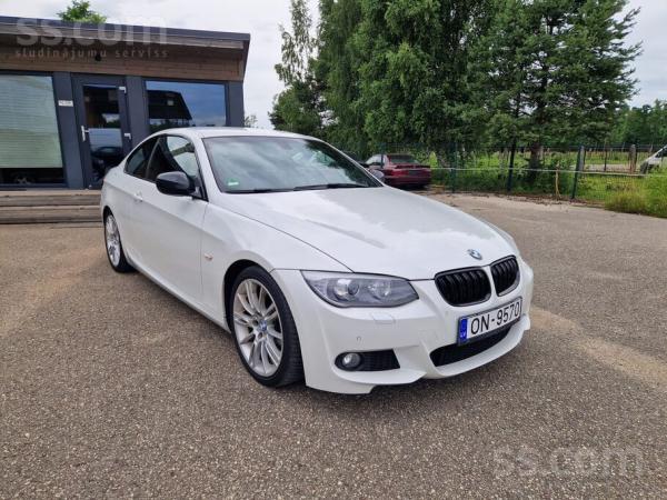 Balts BMW 320 2012 Valmiera, ar dzinēja tilpumu 2.00 L un nobraukumu 359 tūkst. km par 8700 €, foto 7 vietnē AUTOMOTO.COM.LV