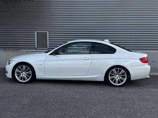 Balts BMW 320 2012 Rīga, ar dzinēja tilpumu 2.00 L un nobraukumu 361 tūkst. km par 8400 €, foto 2 vietnē AUTOMOTO.COM.LV