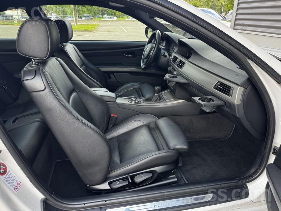 Balts BMW 320 2012 Rīga, ar dzinēja tilpumu 2.00 L un nobraukumu 361 tūkst. km par 8400 €, foto 13 vietnē AUTOMOTO.COM.LV