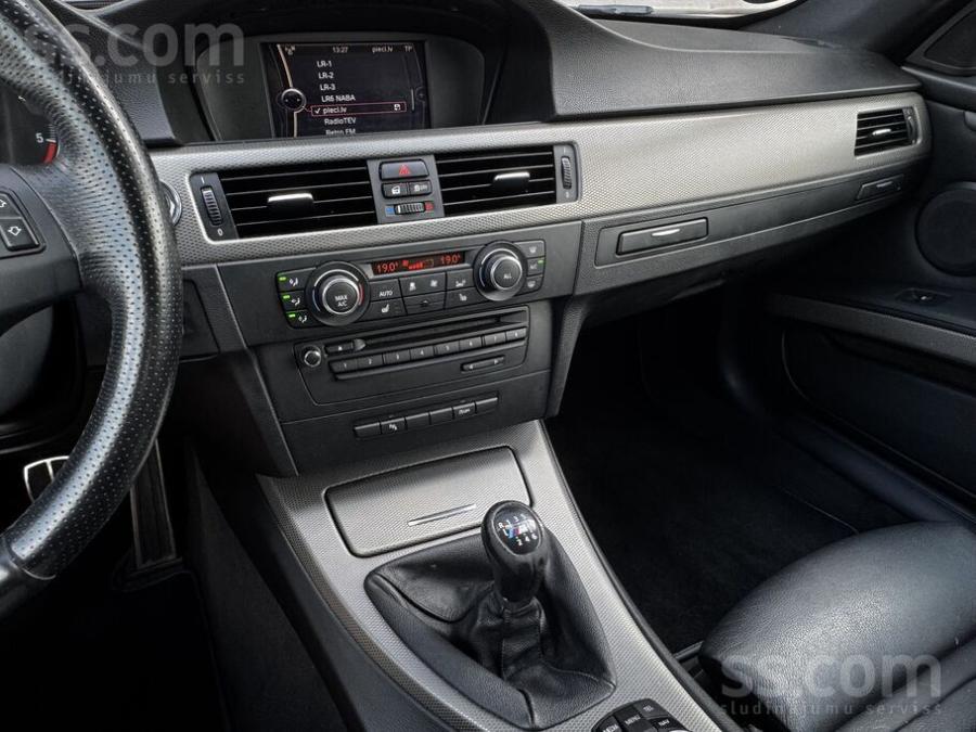 Balts BMW 320 2012 Rīga, ar dzinēja tilpumu 2.00 L un nobraukumu 361 tūkst. km par 8400 €, foto 19 vietnē AUTOMOTO.COM.LV