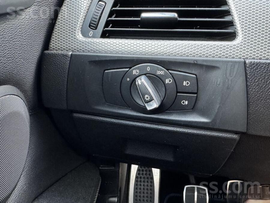 Balts BMW 320 2012 Rīga, ar dzinēja tilpumu 2.00 L un nobraukumu 361 tūkst. km par 8400 €, foto 27 vietnē AUTOMOTO.COM.LV
